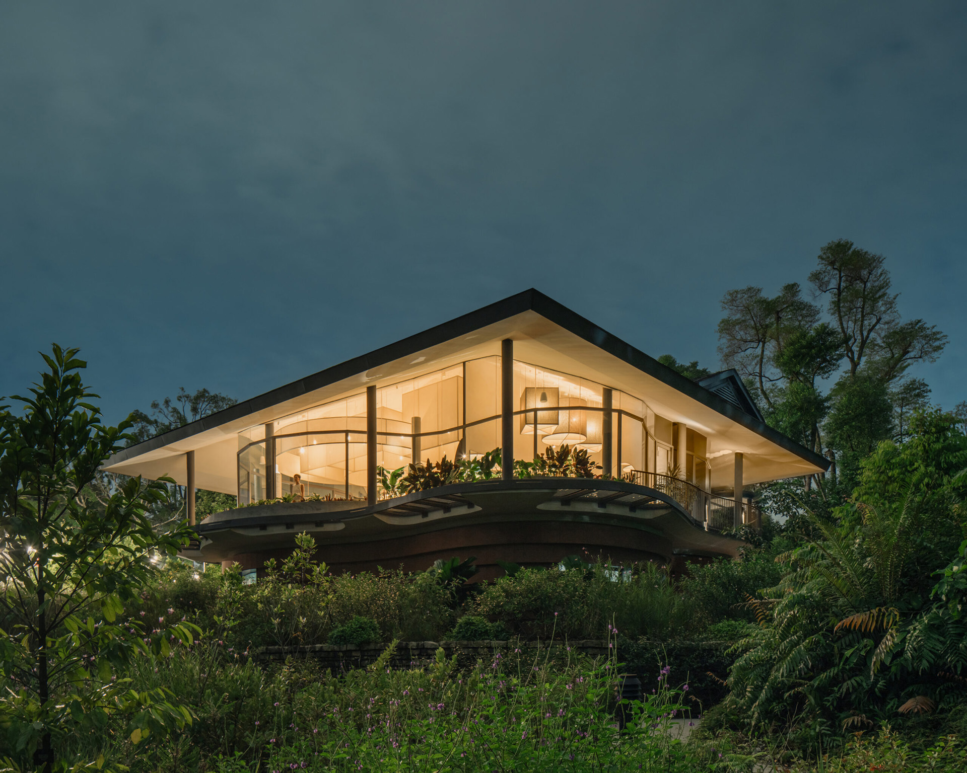 HOME | COMO GROUP